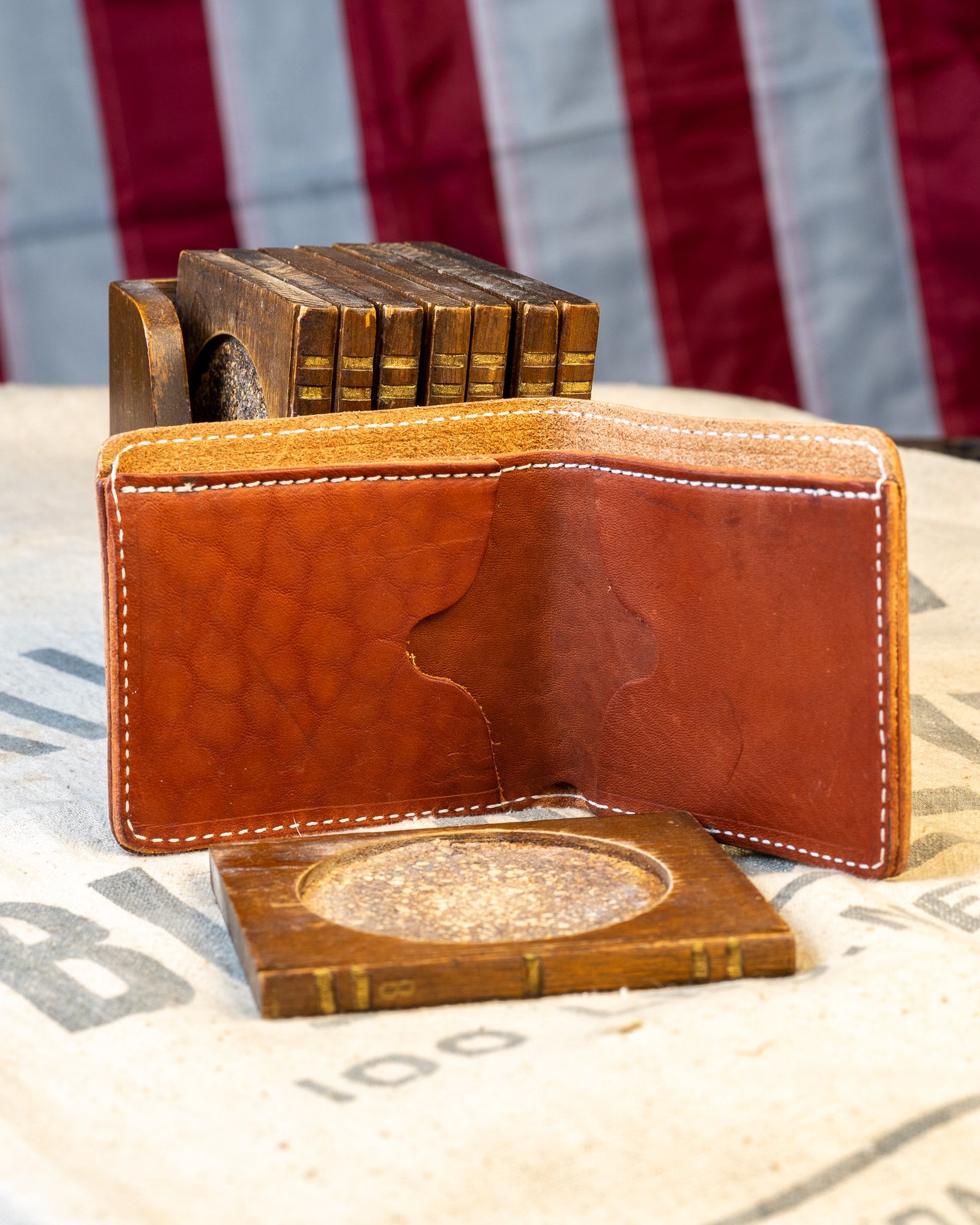 Bifold Leather Wallet, Beaver Tail Inlay Wallet, Bifold, Minimalist ...