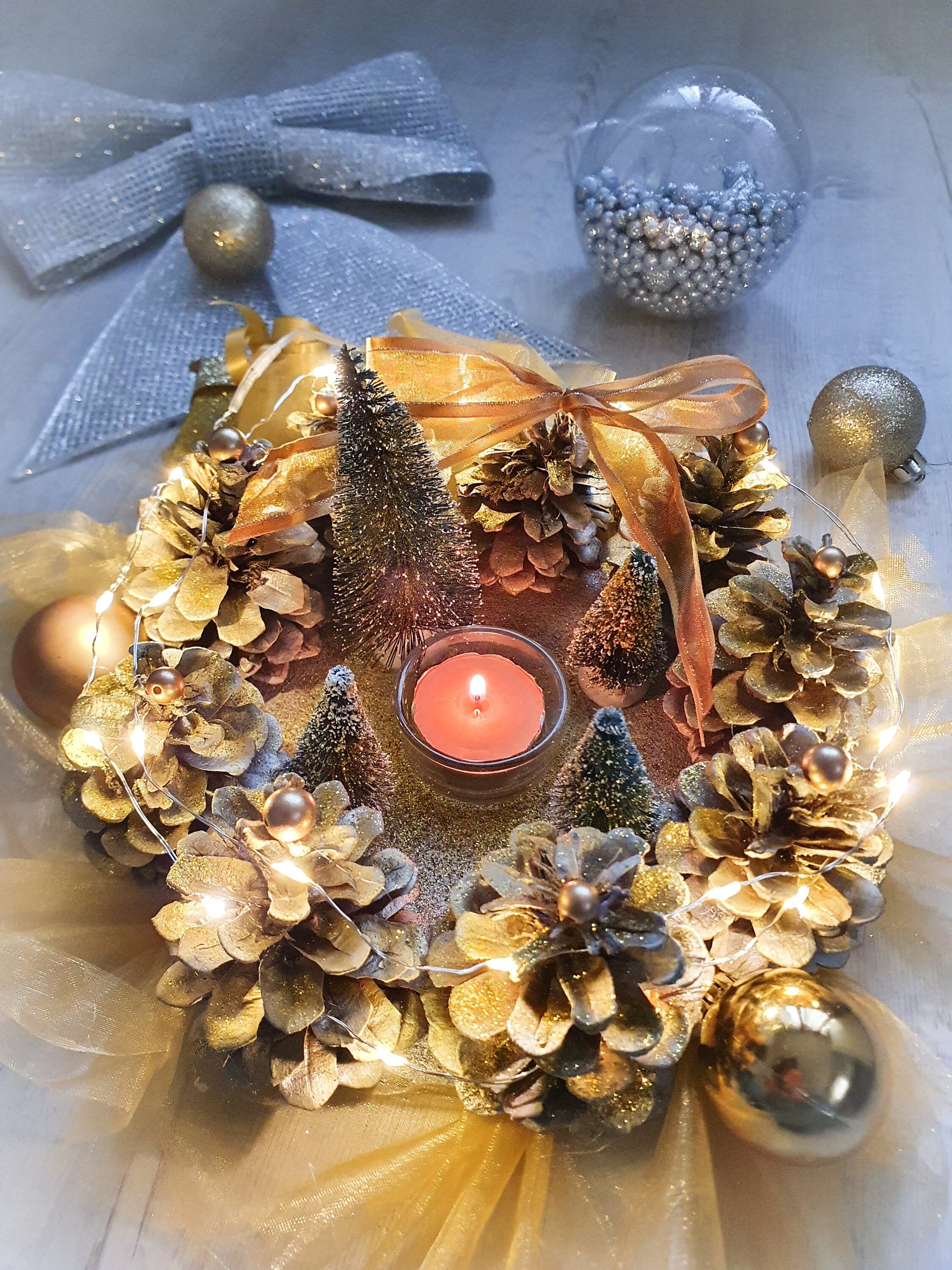 Gold-colored Centerpiece With Integrated LED Garland - Etsy