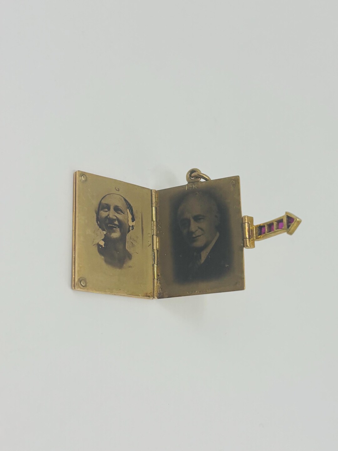14K Yellow Gold Book-shaped Locket (with Old Photos Inside!) Pendant ...