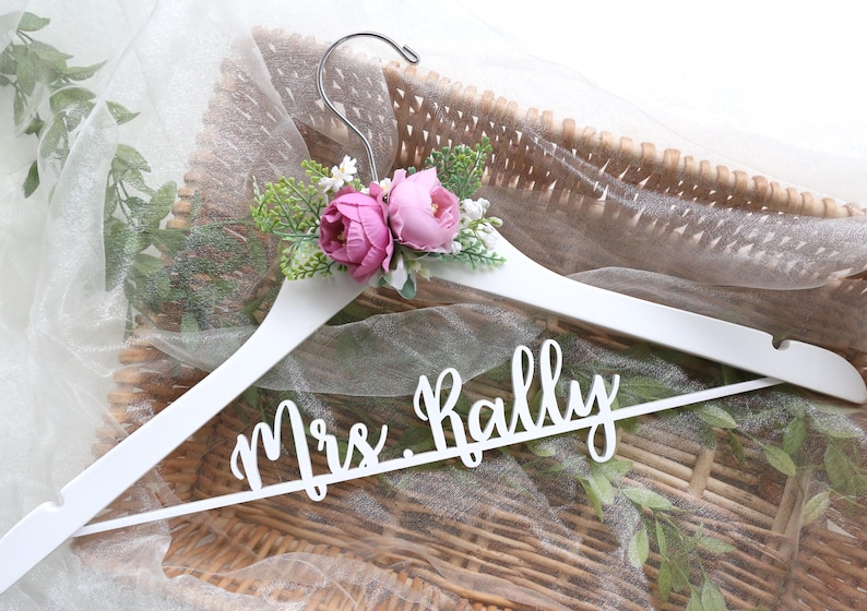 Personalized Solid Wood Wedding Hanger: Bridal Shower Gift，bridal ...