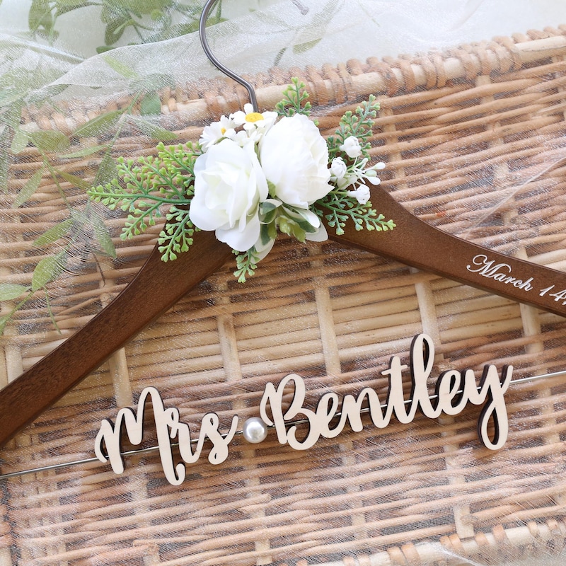 Wire Name Hanger - Etsy