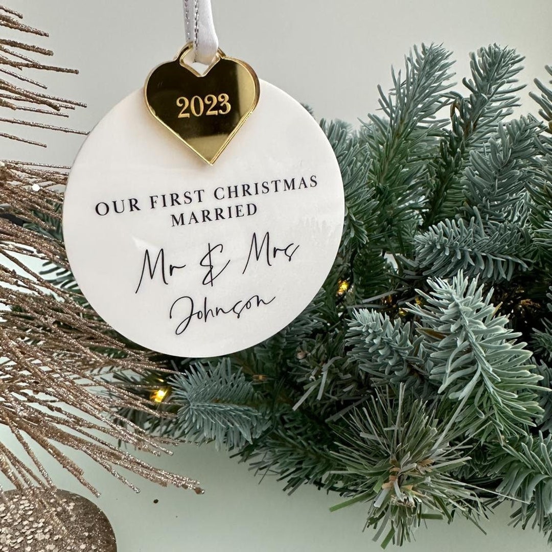 Newly Weds First Christmas Personalised Bauble, Newly Married Christmas ...