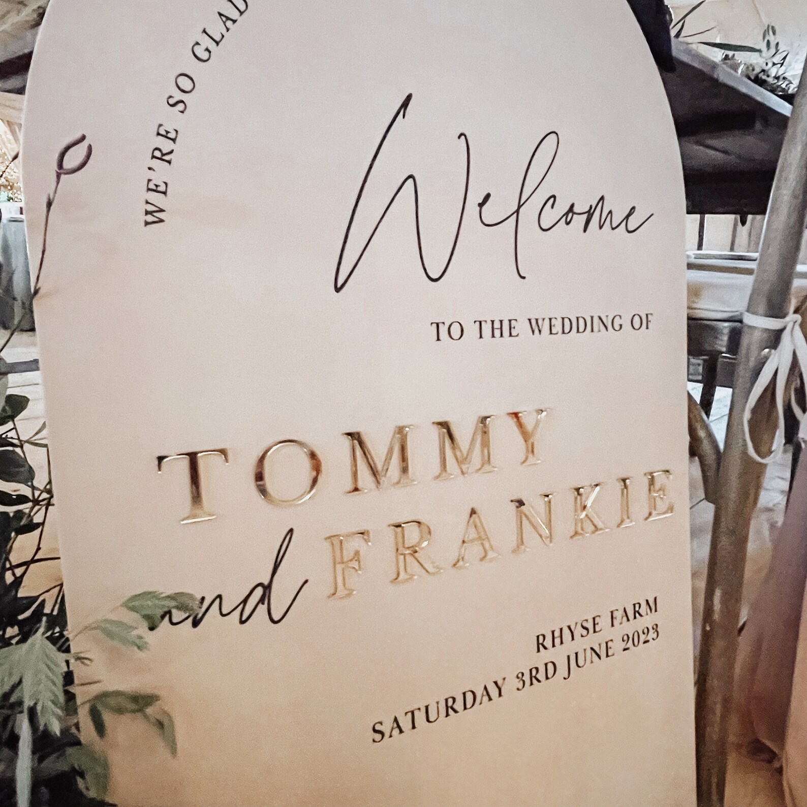 Beige Wedding Welcome Sign With Mirror Accents Arched Welcome - Etsy