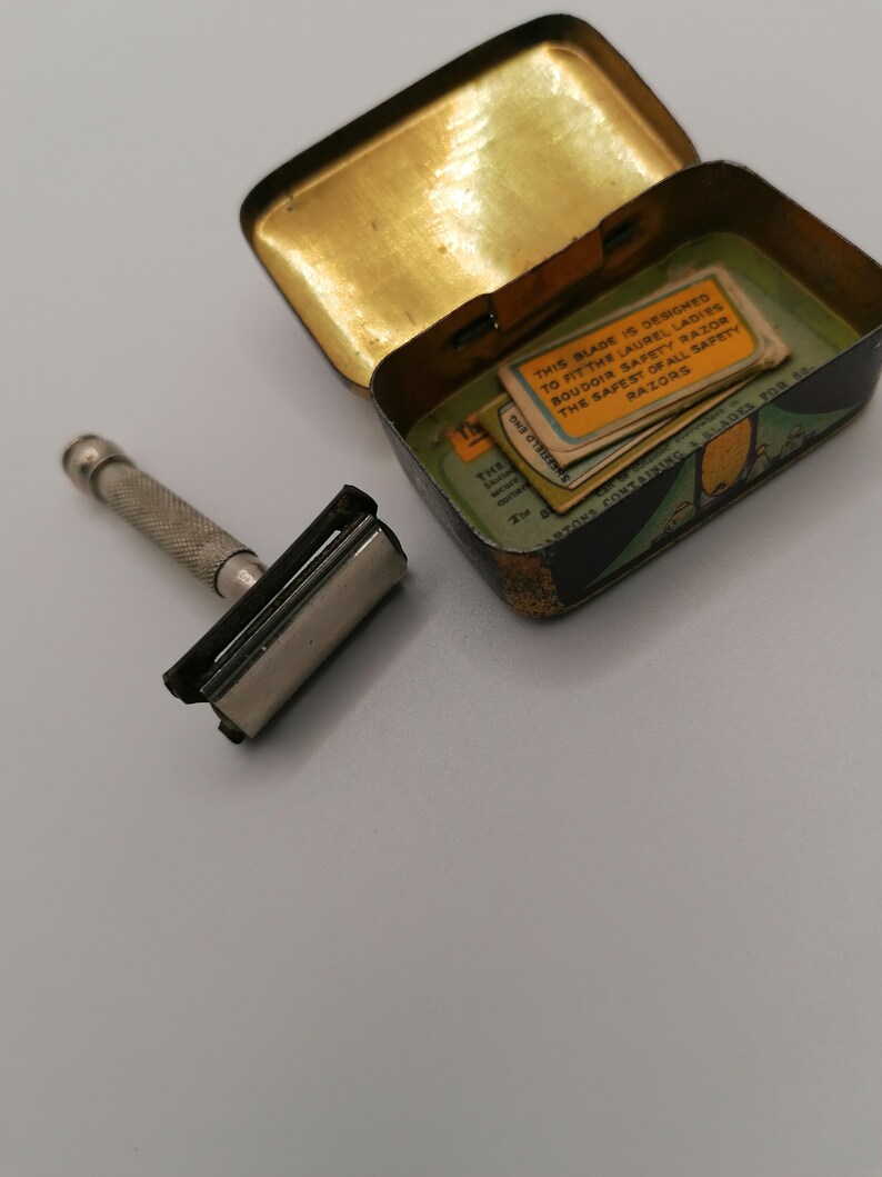Vintage Late 1930 Ies the Laurel England Boudoir Miniature Safety Razor ...
