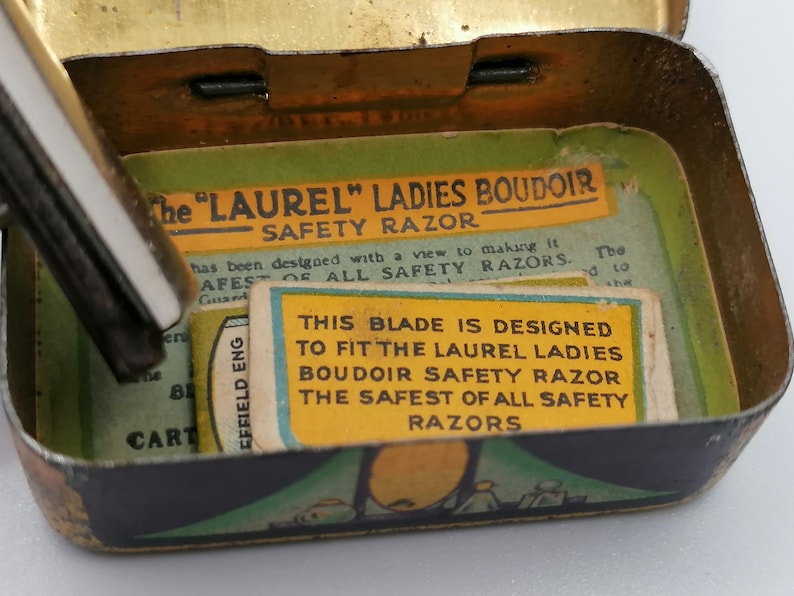 Vintage Late 1930 Ies the Laurel England Boudoir Miniature Safety Razor ...
