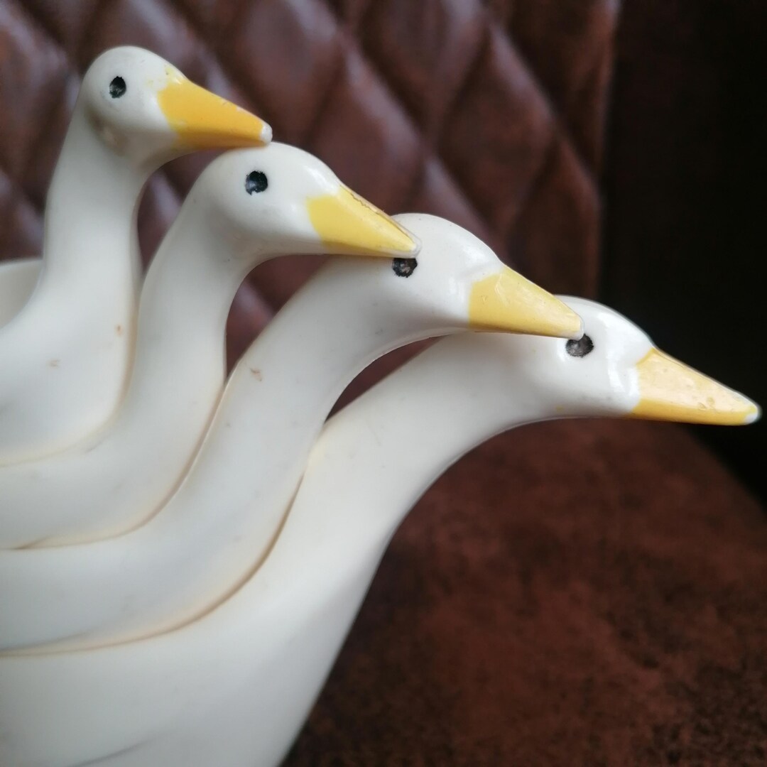 Vintage Nesting Melamine Duck/geese Measuring Cup Set - Etsy