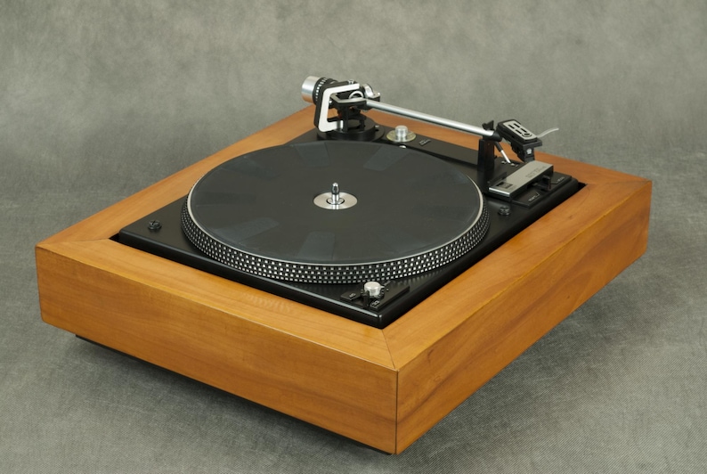 Dual 1237 - German Turntable Manufactured in the Late 70s of the Last ...