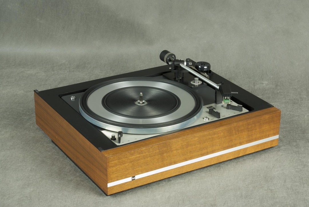 Dual 1209 Turntable From the 1970s. Original Casing in Walnut Finish ...