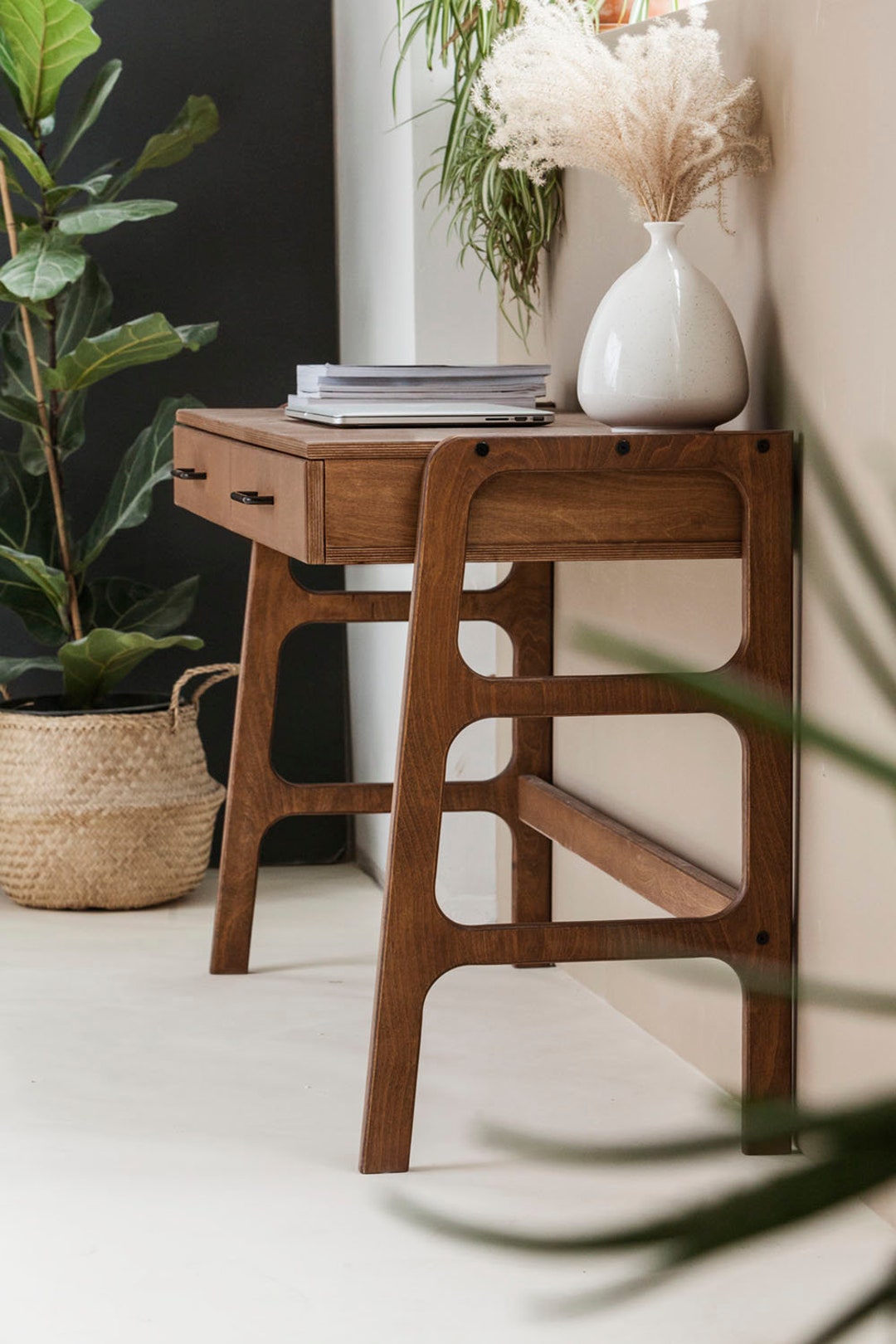 Scrivania moderna di metà secolo con cassetti, scrivania in legno ...