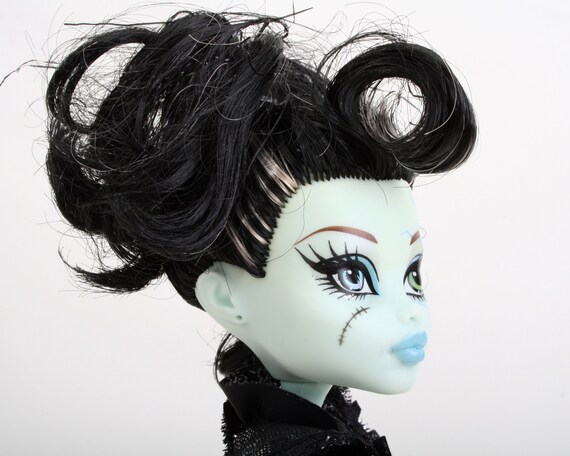 Monster High Totenkopf Ufer Frankie RCKSTR Mag. #124 | Festival Guide