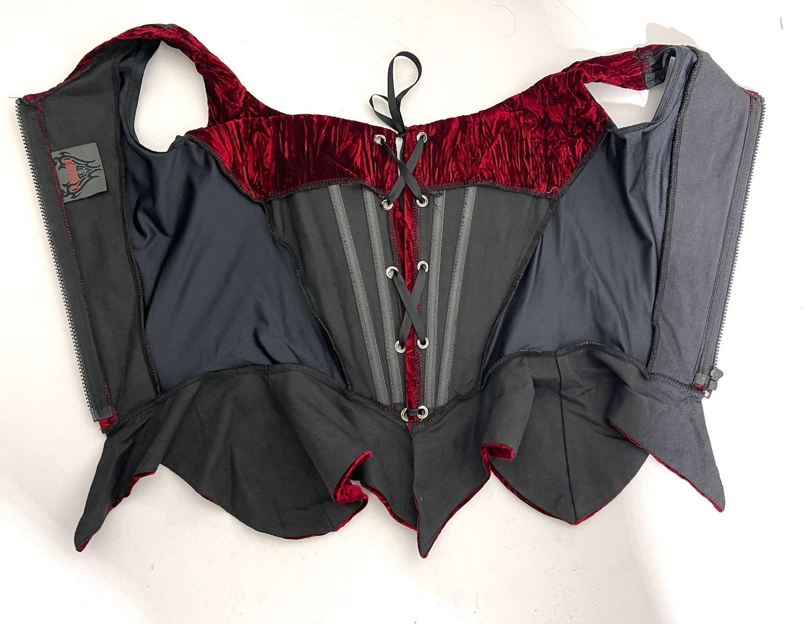 Raven Two Tone Red Elaborate Velvet Front Corseted Corset With Peplums ...