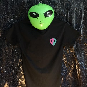 Alien Symbol T-shirt - Etsy