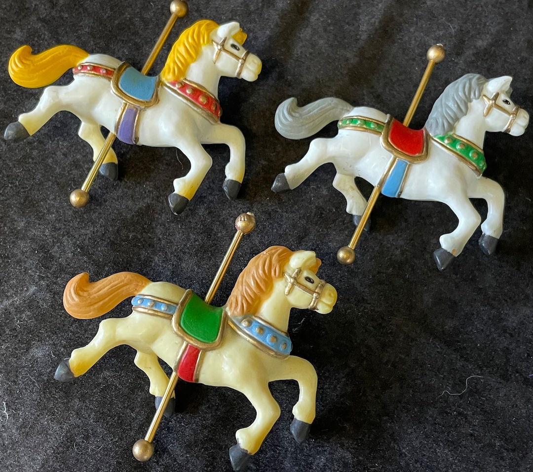 Vintage Inspired Carousel Horse Brooch - Etsy