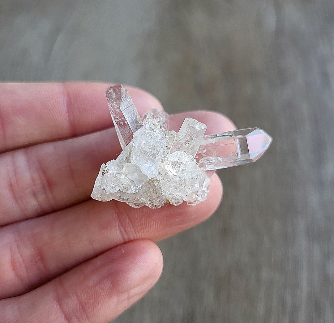 Quartz Crystal Cluster, Quartz Crystal, Quartz, Clear Crystals, Crystal ...
