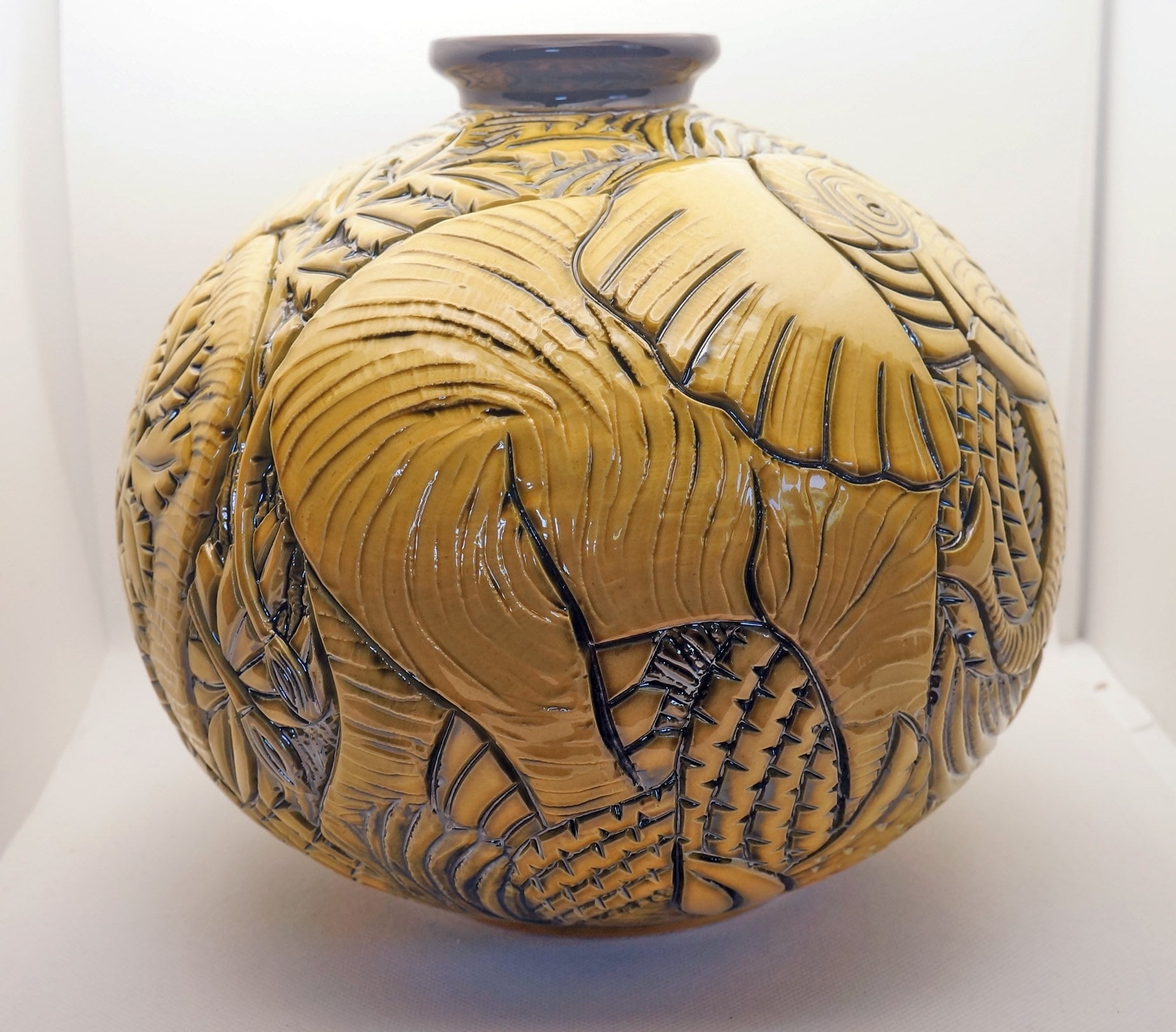 De Rosa Rinconada Limited Edition Hand Made and Hand Painted Elephant ...