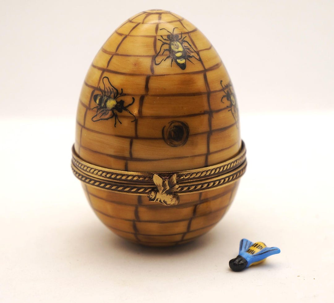 Beehive With Honey Bees and Removable Honey Bee Hand Painted French ...