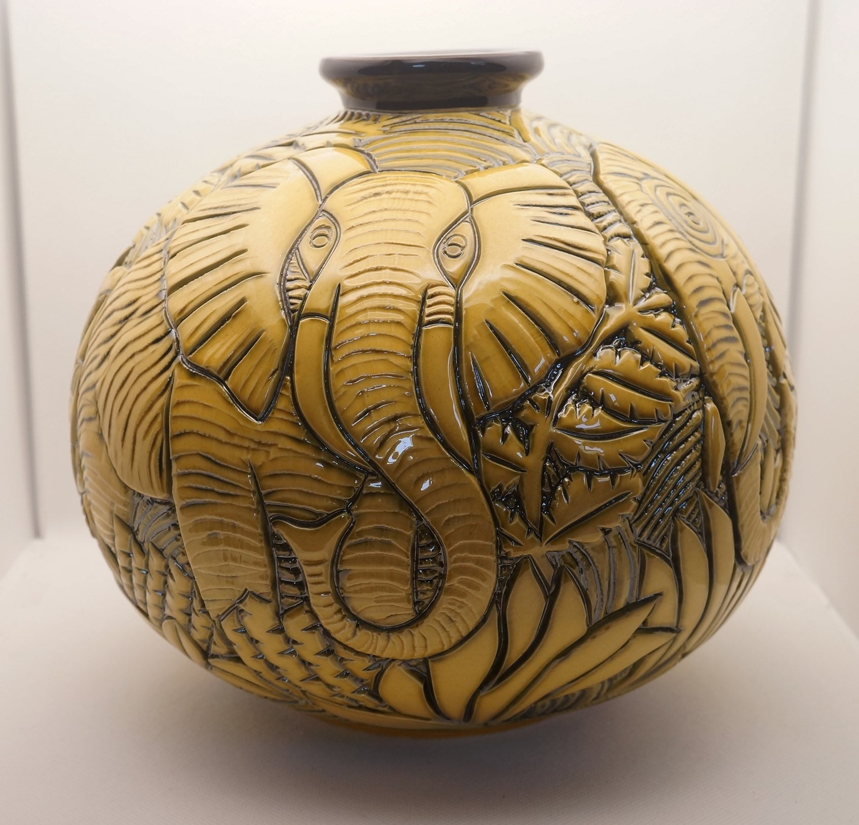 De Rosa Rinconada Limited Edition Hand Made and Hand Painted Elephant ...