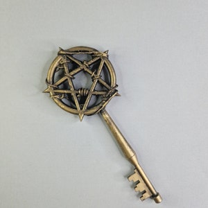 Zeus Beacon Key Prop - Charmed Reboot - Prop Replica - Etsy