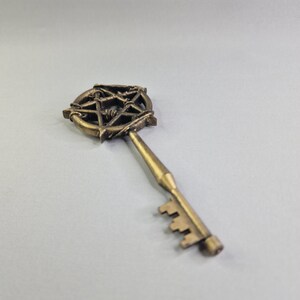 Zeus Beacon Key Prop - Charmed Reboot - Prop Replica - Etsy