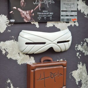Travis Scott Utopia Tour - Glasses & Brief Case Display, Ticket and ...