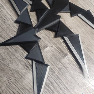 Titans Nightwing Batarang - 3D Printed - Titans - Utility - 2021 - Etsy