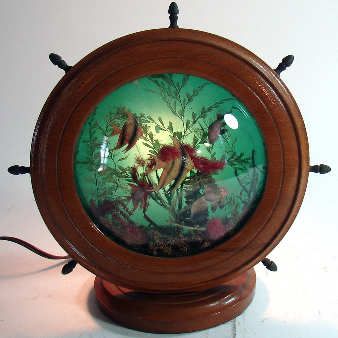 Aquarium Lamp With Fish 1970's - Etsy