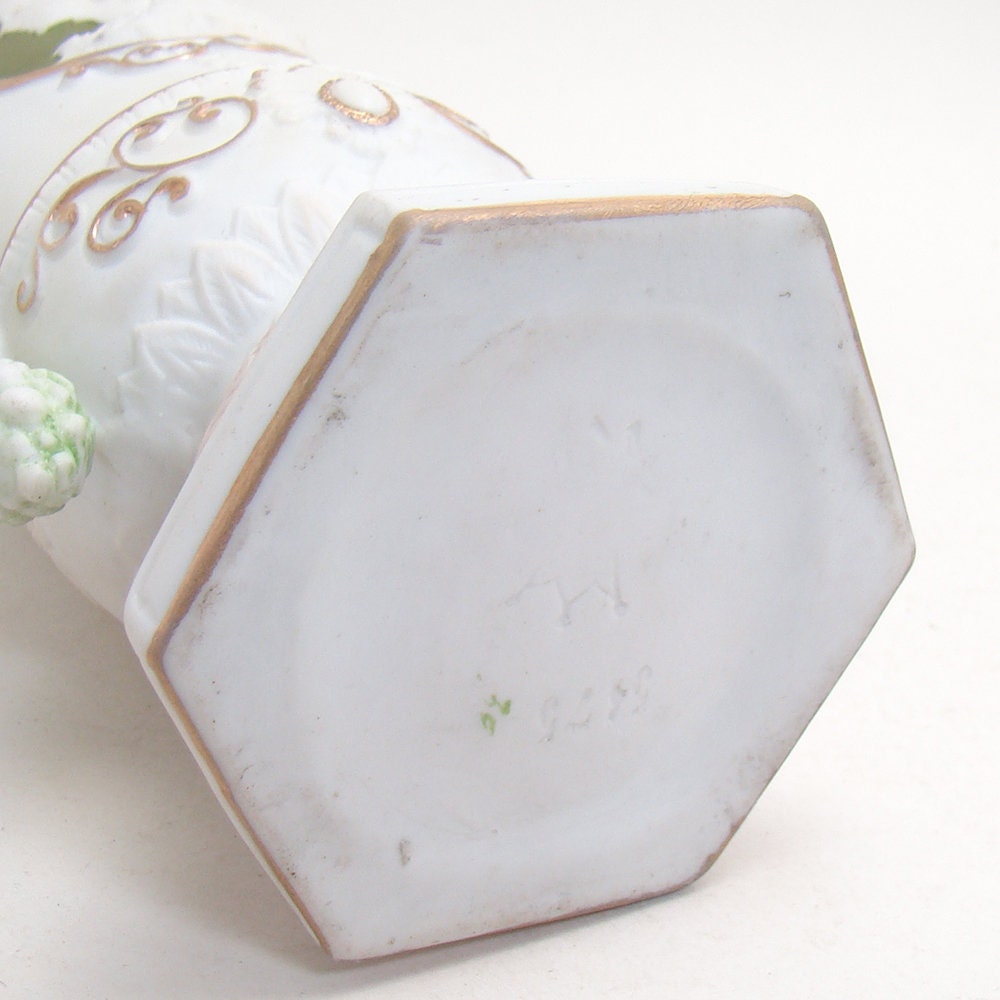 Jasperware Cameo Vase With Goat Heads - Etsy