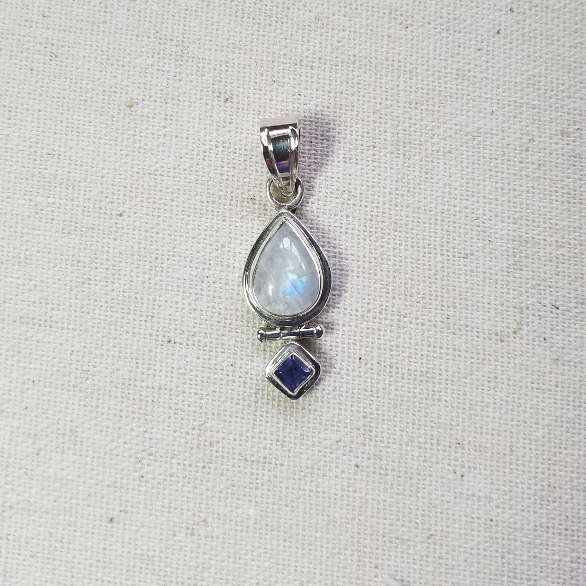 Handcrafted Bali Indonesian Genuine Gemstone Style Pendants - Etsy