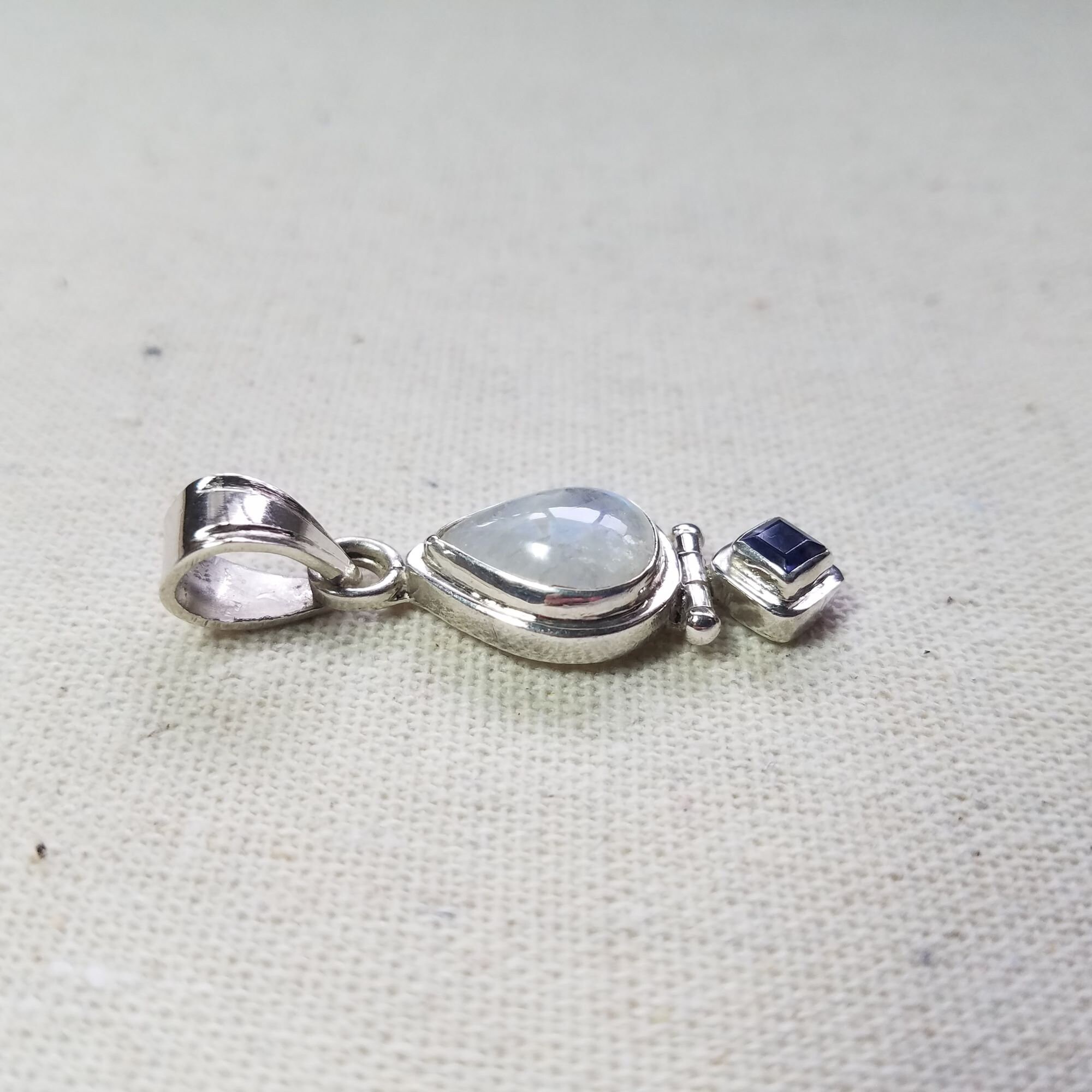 Handcrafted Bali Indonesian Genuine Gemstone Style Pendants - Etsy