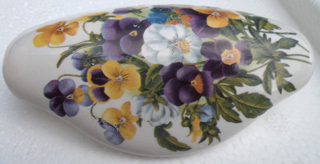 Full Pansy Pansies Ceramic Cabinet Kitchen Drawer Pulls @pretty ...