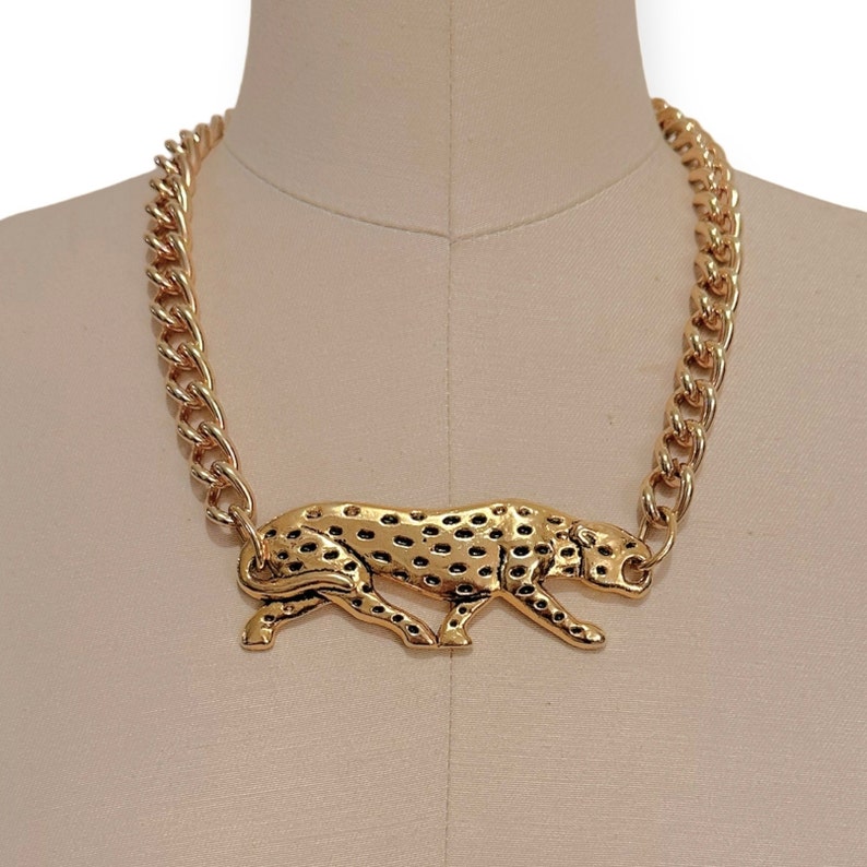 Vintage Jaguar / Leopard Pendant Necklace - Etsy