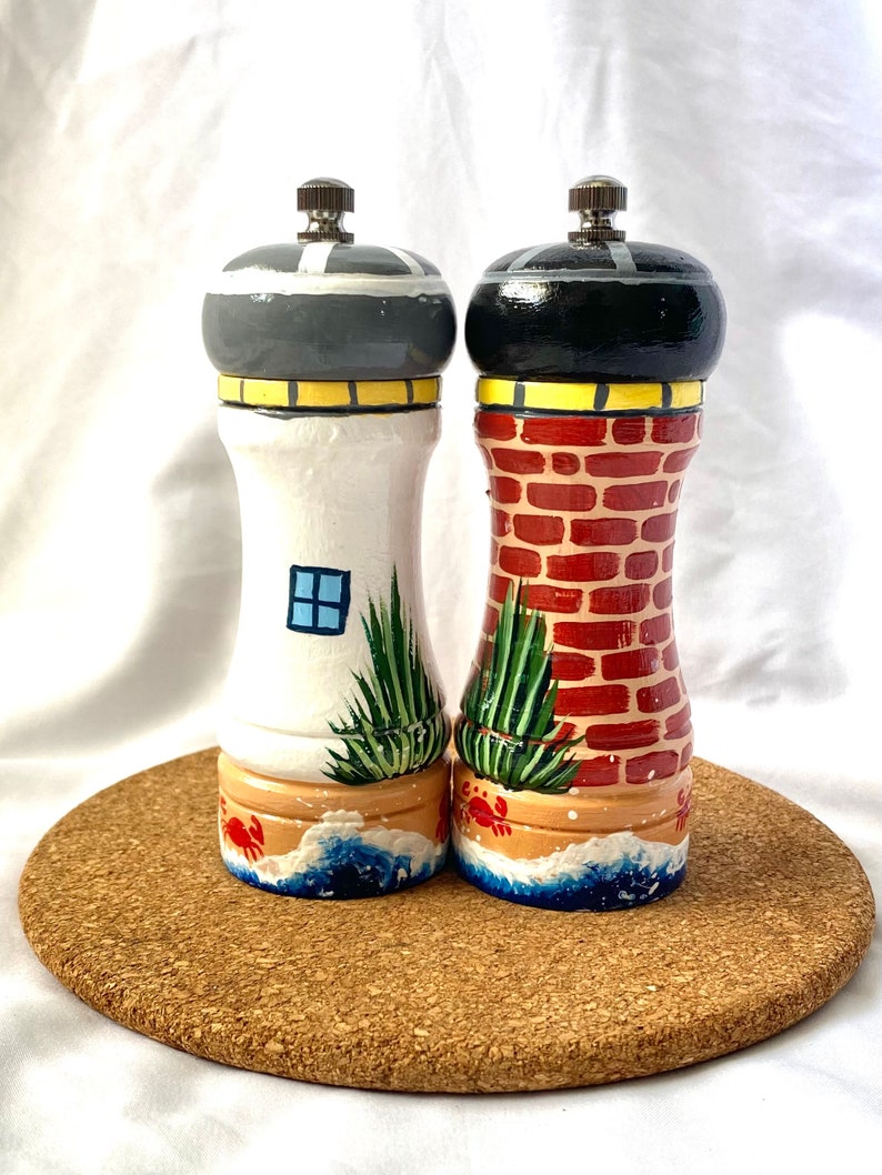 Currituck and Ocracoke Lighthouse Salt & Pepper Grinders Set - Etsy