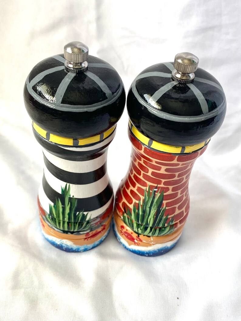 Currituck and Cape Hatteras Lighthouse Salt & Pepper Grinders Set - Etsy
