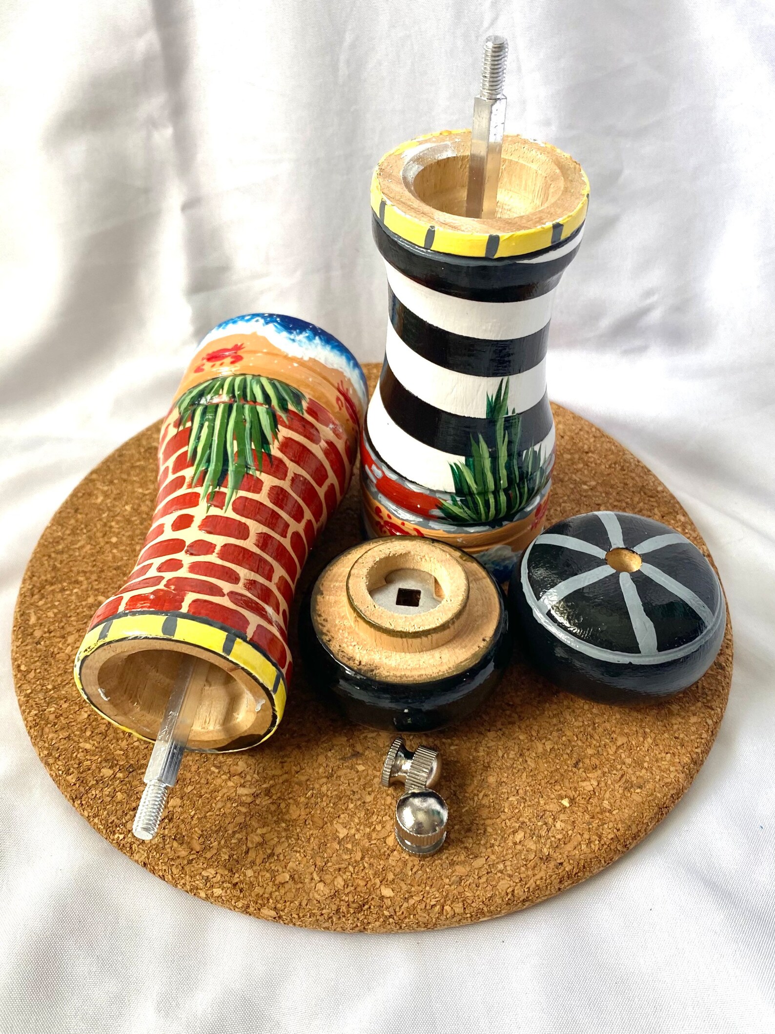 Currituck and Cape Hatteras Lighthouse Salt & Pepper Grinders Set - Etsy