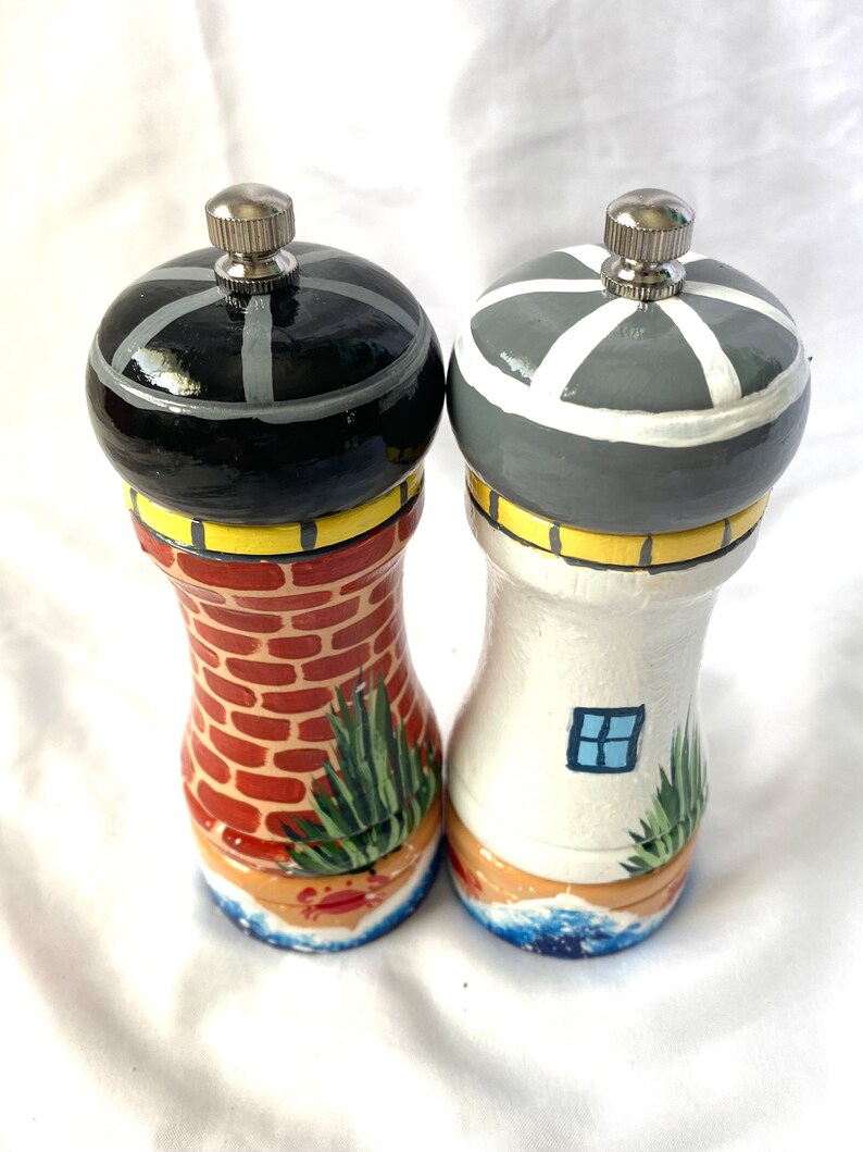 Currituck and Ocracoke Lighthouse Salt & Pepper Grinders Set - Etsy