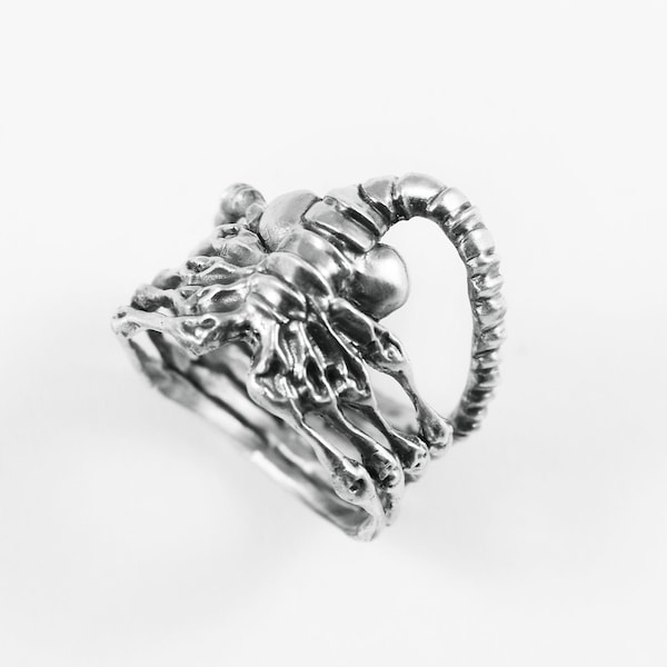 Alien Ring - Etsy