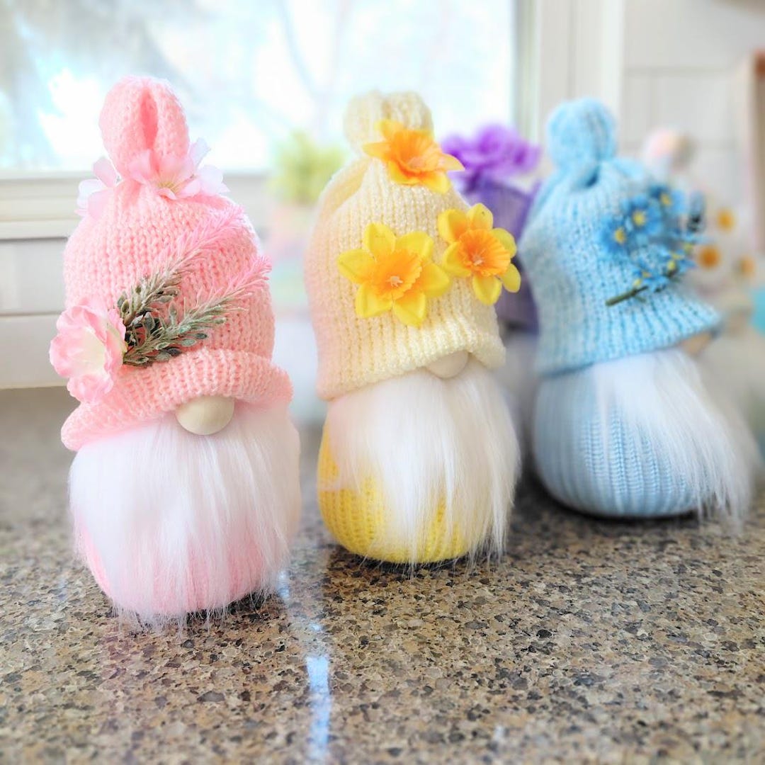 Easter Gnome, Pastel Multicolor Hat, Daisy Flower Accent, Shelf Decor ...