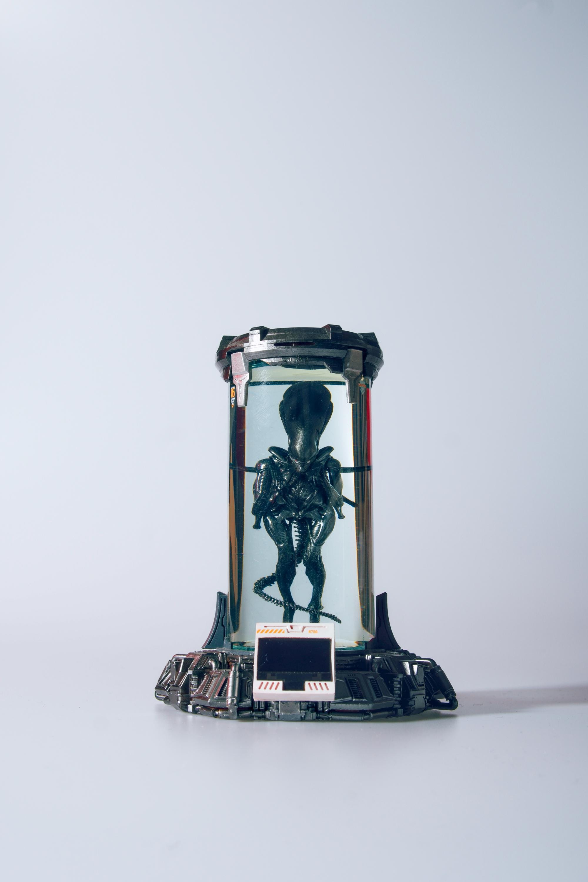 Alien Xenomorph Petri Dish – Ultra-realistic Sci-fi Specimen, Biohazard ...