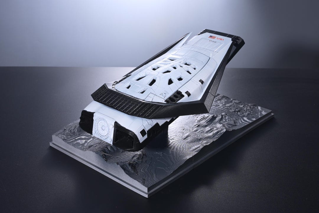 Interstellar Ranger Spaceship – 1:48 Scale Collectible With Removable ...