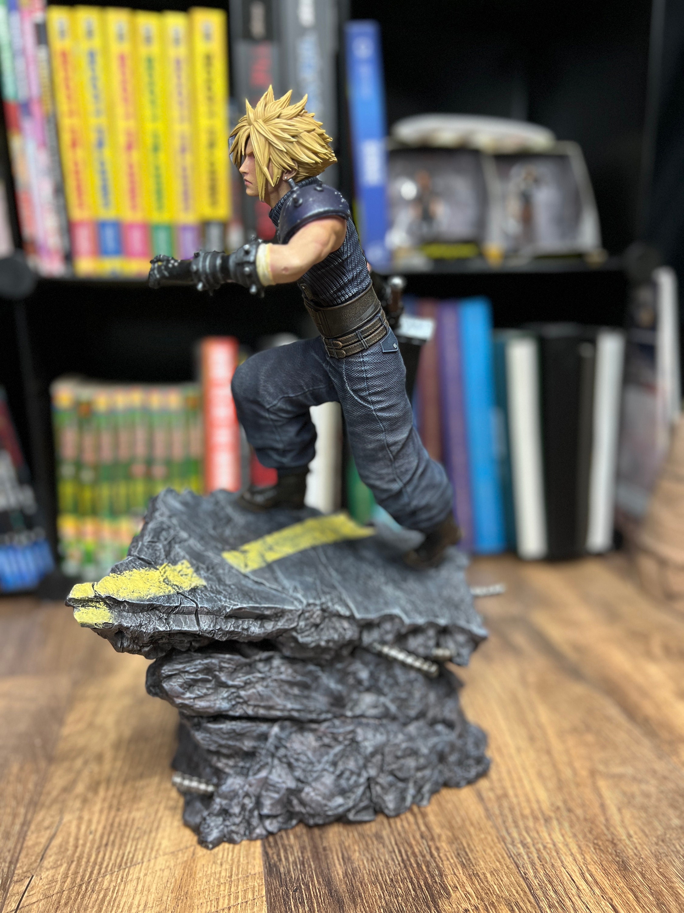 Custom Painted 3D Printed Cloud Strife Statue - Etsy
