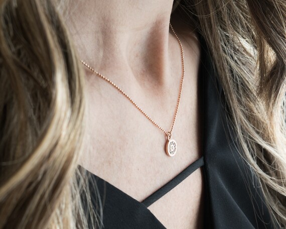 Rose Gold Swarovski Coin Pendant Necklace Dainty Crystal Necklaces for Women Minimalist Medallion Necklace Delicate Choker Gold Filled