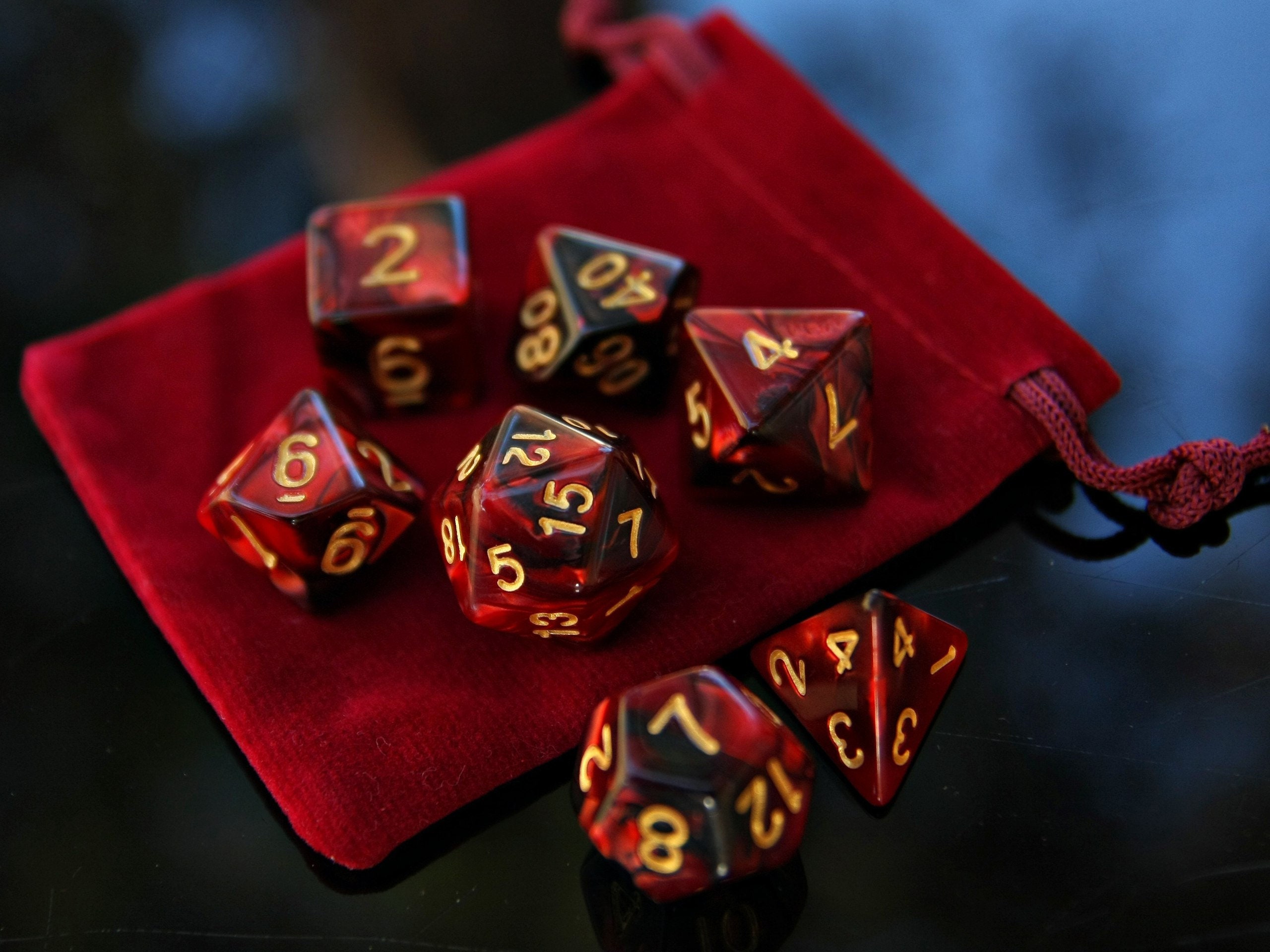 Dnd 7 Dice Set in Potion Flask dragon Blood Red - Etsy