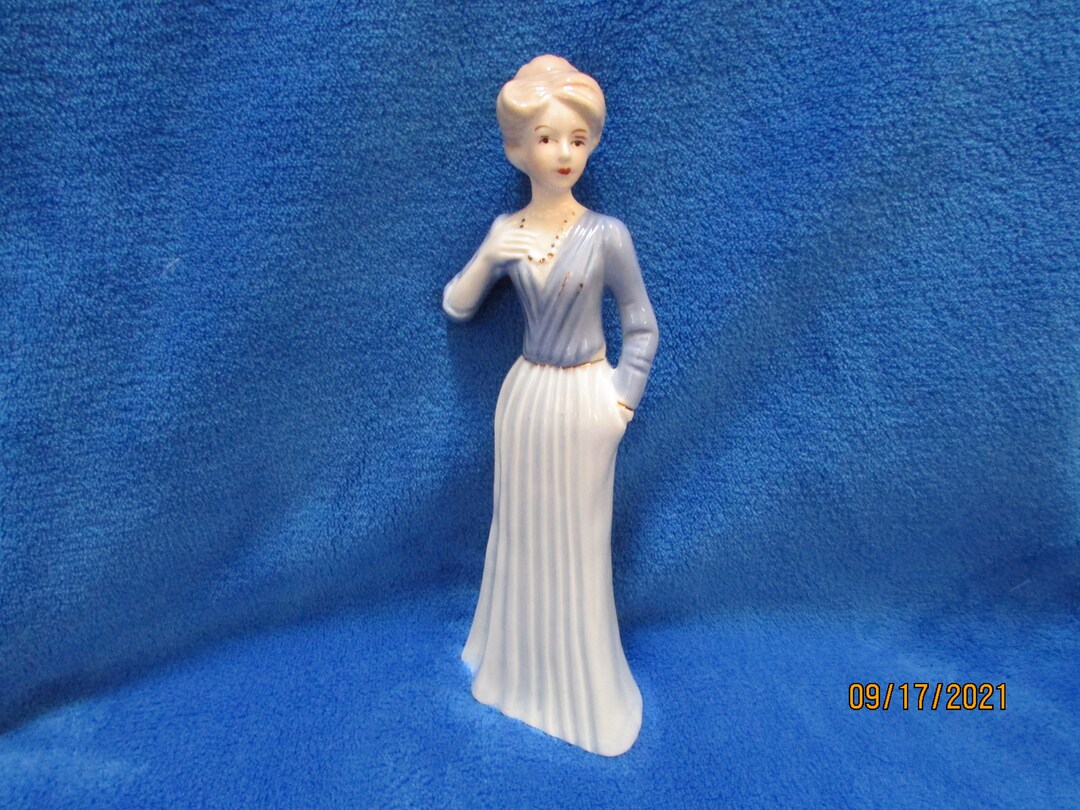 Vintage Blue Lady Porcelain Figurine - Etsy