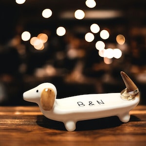 Weiner Dog Gift, Personalized Dachshund Gift Wedding Ring Holder ...