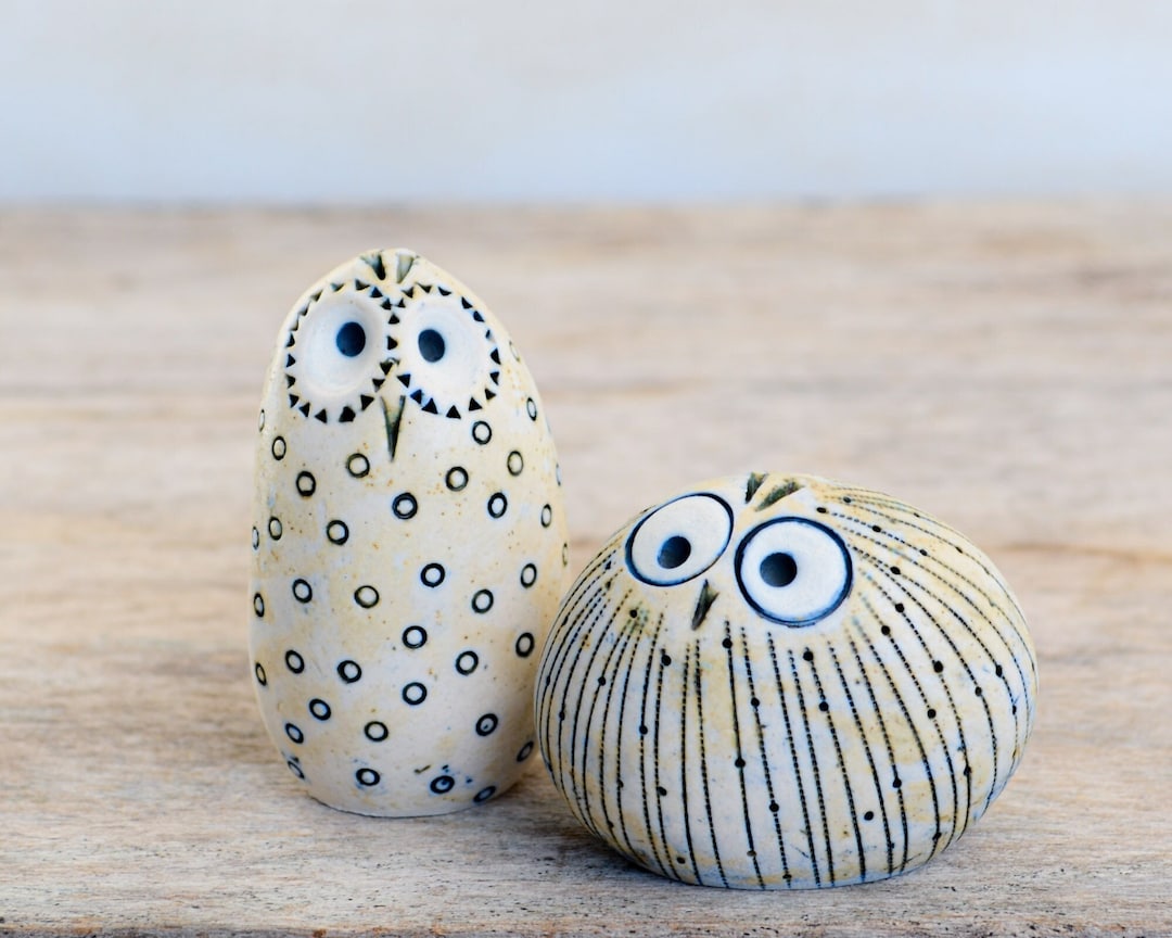 2 Owls Ceramic Figurine and Owl Gift Sculpture for Owl Garden Decor ...