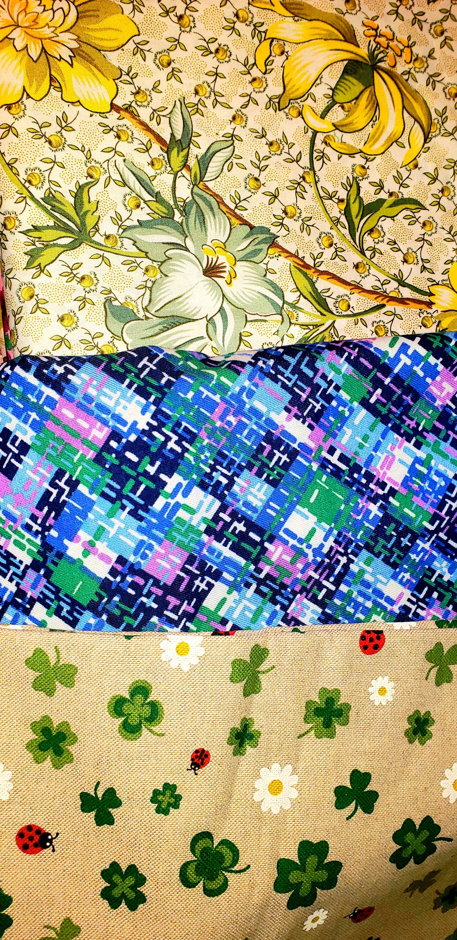 Vintage 1970s-1980s Fabrics - Etsy