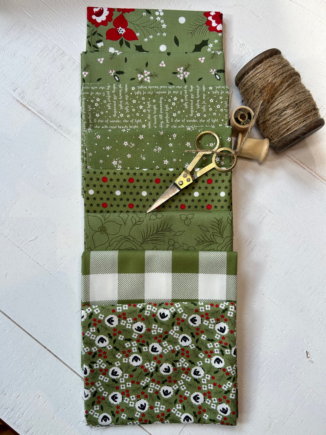 NEW MINI Bellabundle™ Corey Yoder Starberry Green Eight 8 Fat Eighths ...