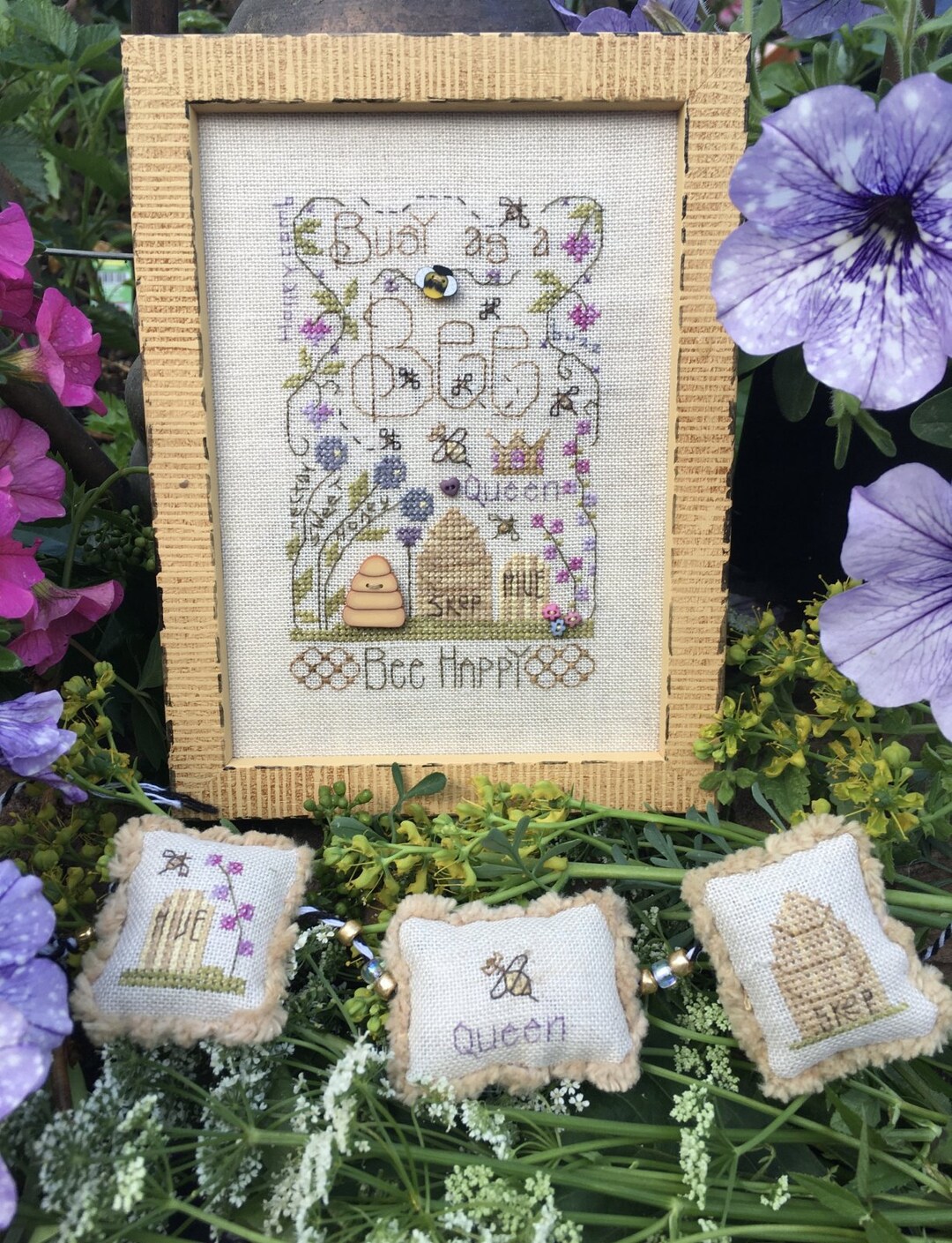 Shepherd's Bush BUSY NOTES Cross Stitch Pattern - Bee Cross Stitch - Etsy