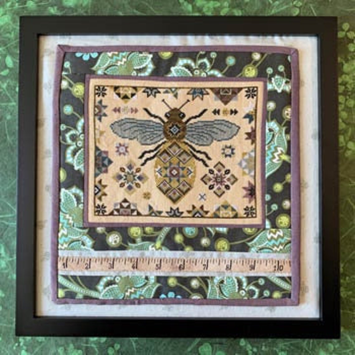 The Blue Flower QUILTING BEE Cross Stitch Pattern - BEE Cross Stitch - Etsy