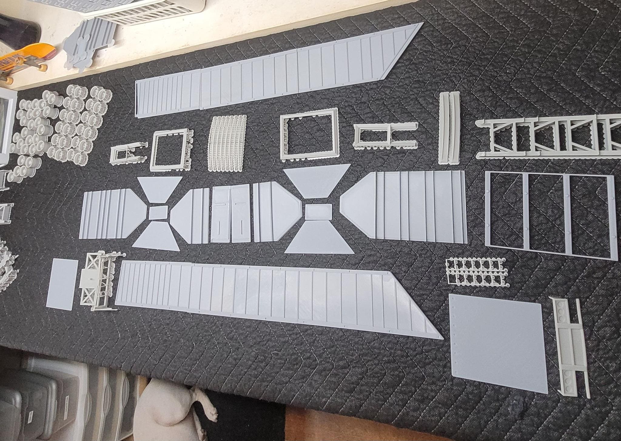 25th-scale Modern 50-foot Smooth/rib Hopper/grain Trailer Model Kit - Etsy